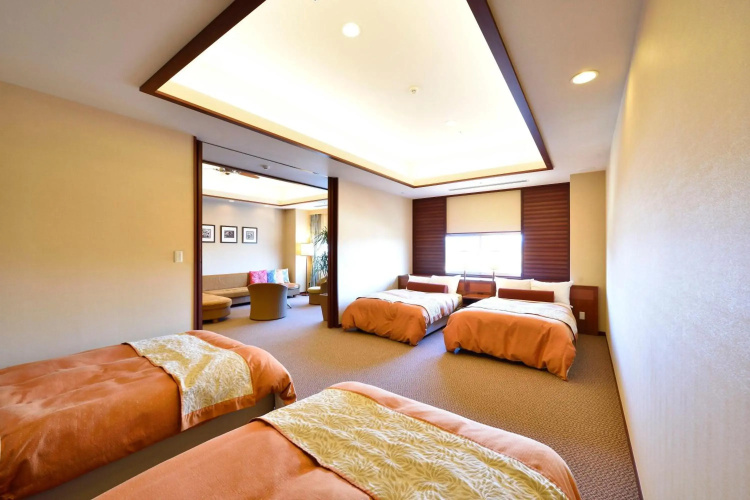 Spa Resort Hawaiians Monolith Tower - 磐城市