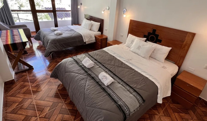 Quechuas House Hostal & Coffee - Aguas Calientes