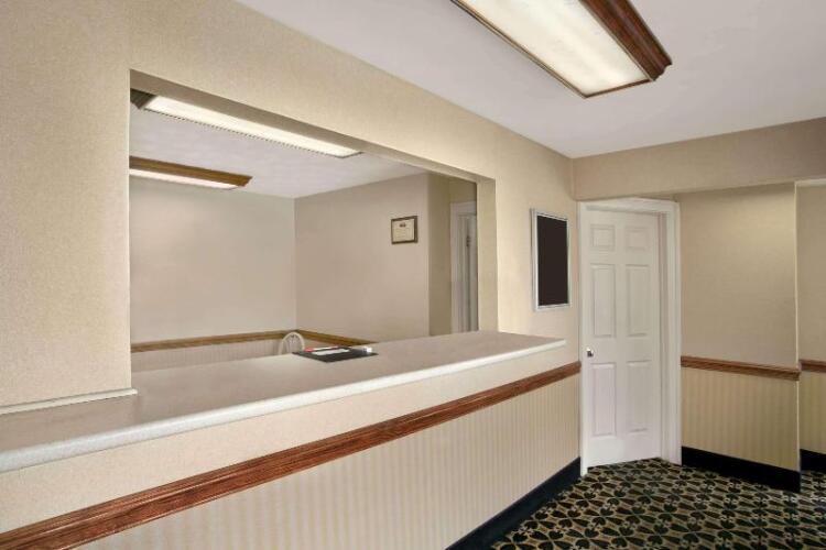 Sandusky Inn - Sandusky