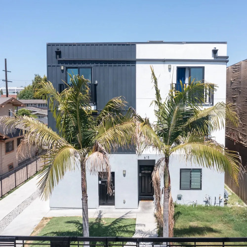 Forty First Place - Boutique Hostel - Los Angeles, CA