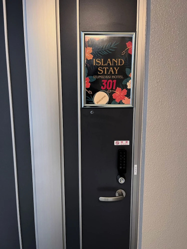 Island Stay Izumizaki Hotel - Naha