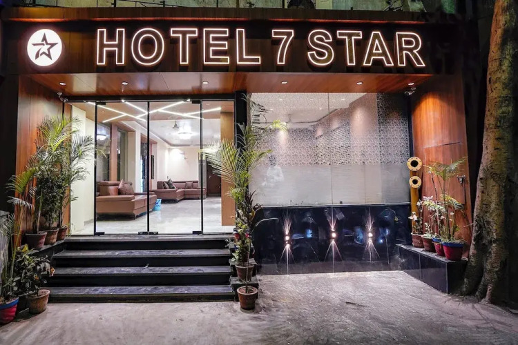 Fabhotel 7 Star I - Surat