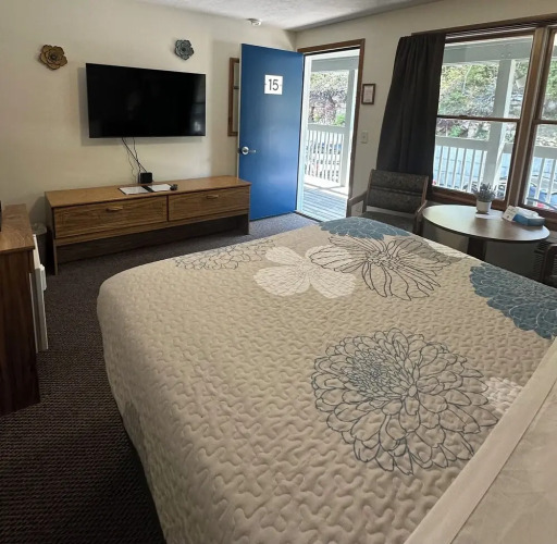 Downtown Inn - Sister Bay, WI