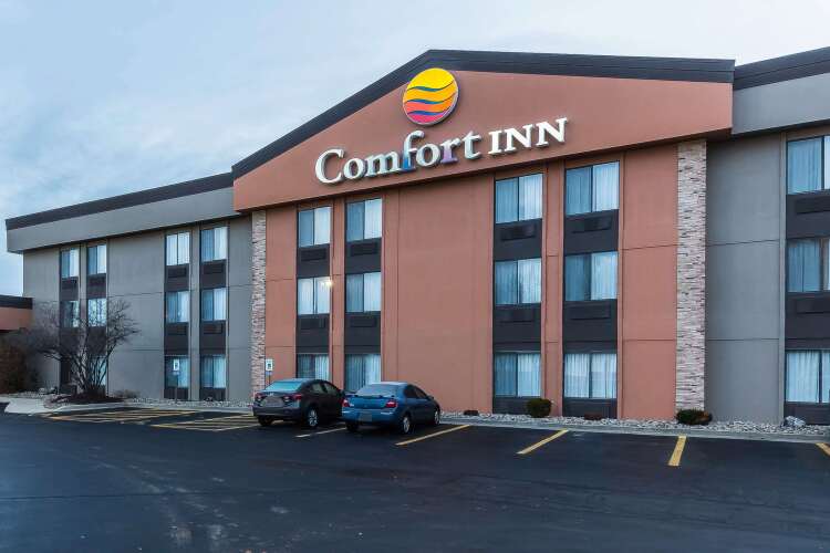 Comfort Inn Alton Near I-255 - Alton, IL