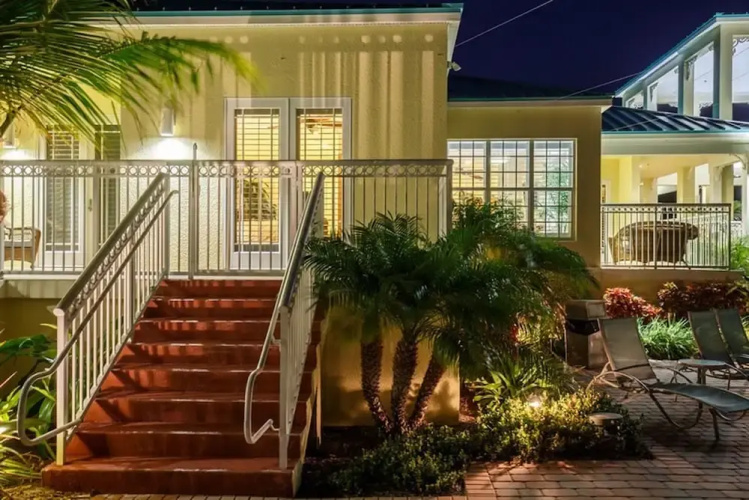 Grand Marina Suite By Brightwild Waterfront - Stock Island, FL