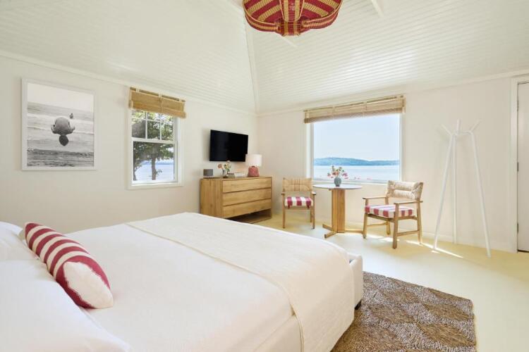 Silver Sands Motel & Beach Bungalows - Southold, NY