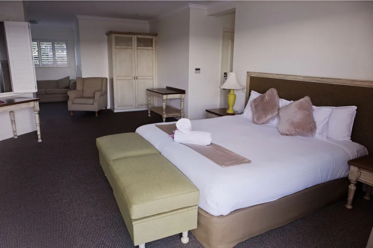 Ibis Styles Harrington - Harrington