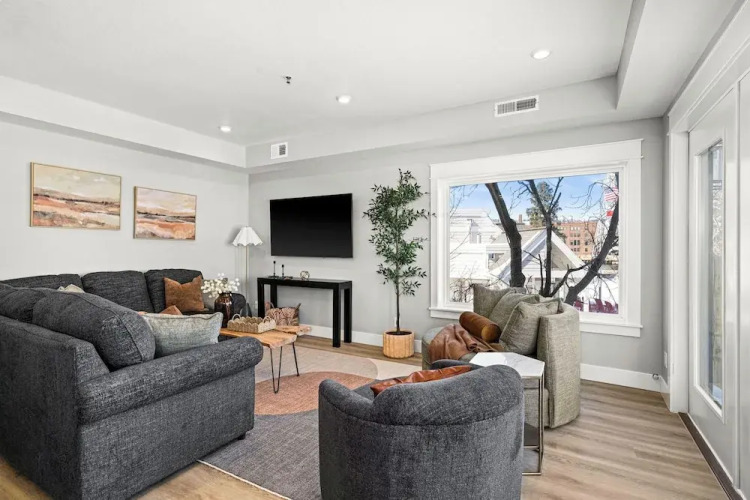 Dragestil 715 Duluth Condos - 미네소타