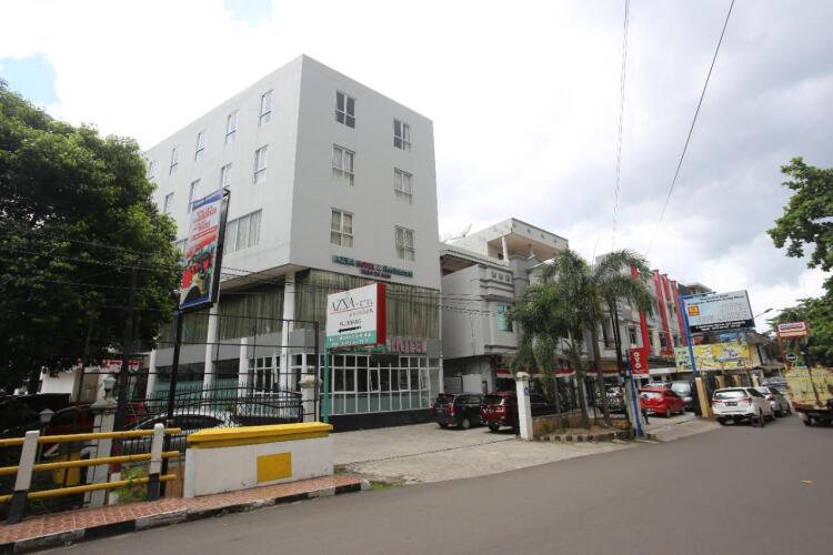 Azza Hotel Palembang - Palembang