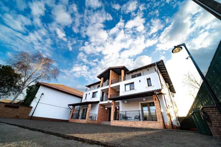 First Apartments - Focșani