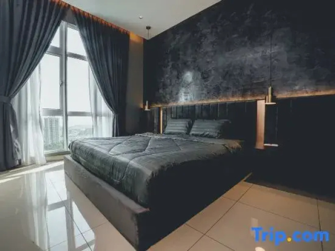 Twin Galaxy Jet Black 3br6pax Balcony Nr Ksl - Johor Bahru