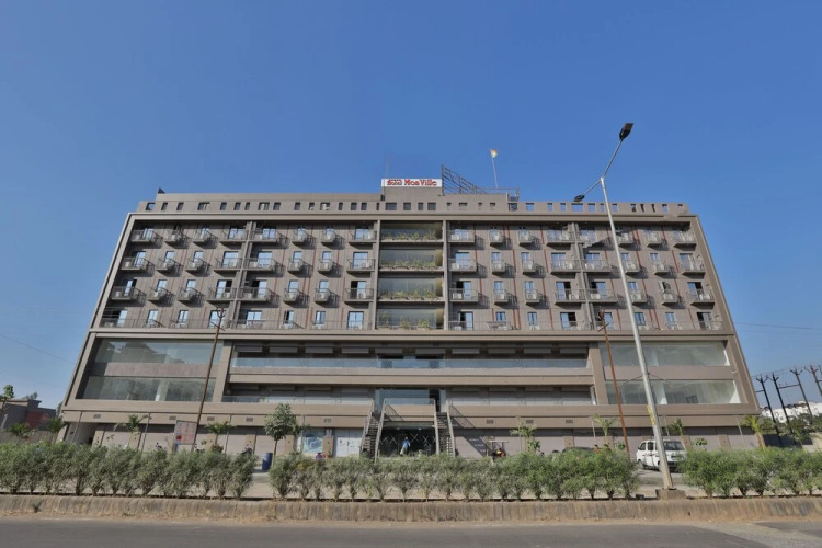 Hotel Monville - Vadodara