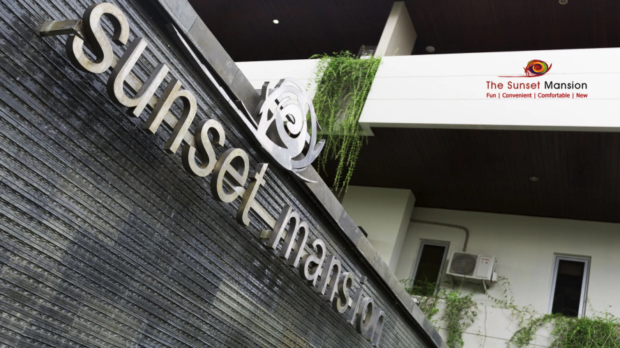 Sunset Mansion Seminyak Apartment - Bali