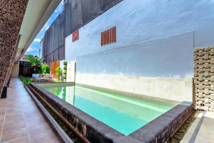 Lega Legi Town House Seminyak By The Lavana - Legian