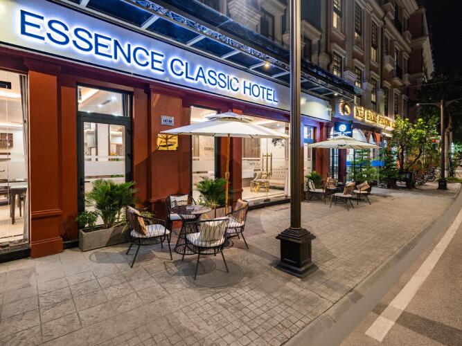 Ha Long Essence Classic Hotel - Hạ Long