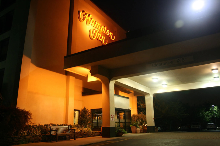 Hampton Inn Long Island / Commack - Stony Brook, NY