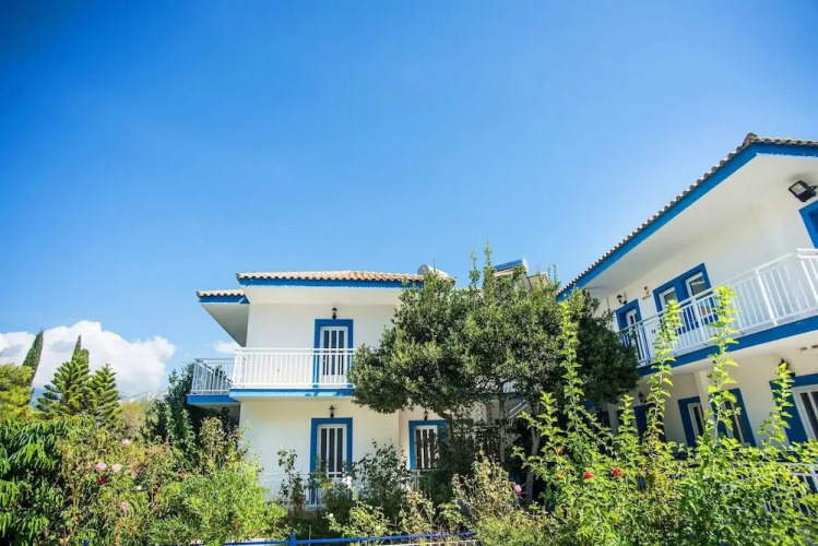 Bluewhite Studio - Garden By The Pool - Kefalonia