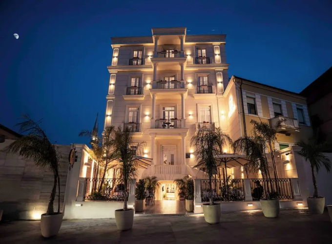 Art Gallery Boutique Hotel - Durrës