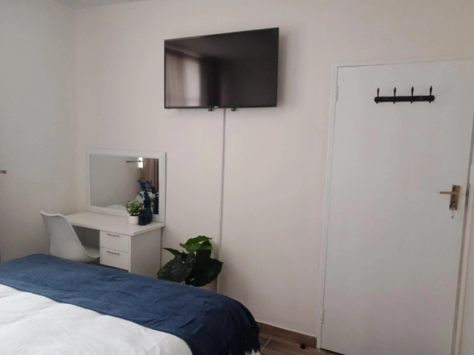 Private Room Chez Khanyi Homestays - Pretoria