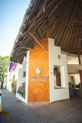 Los Picos Hotel & Suites Bucerias - Bucerías