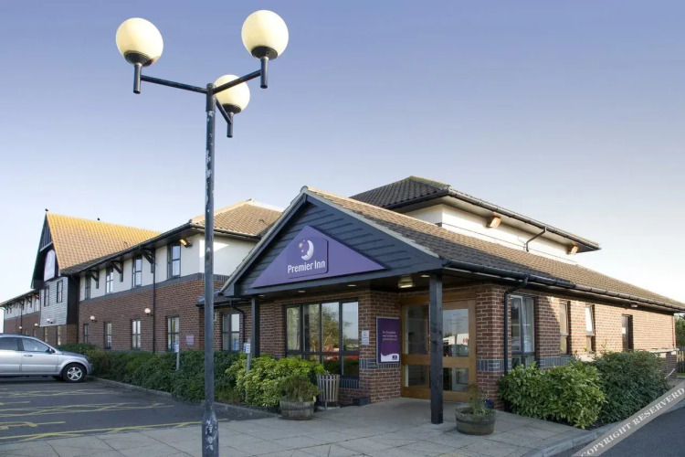 Premier Inn Clacton-on-sea Northcolchester Road - Mersea Island