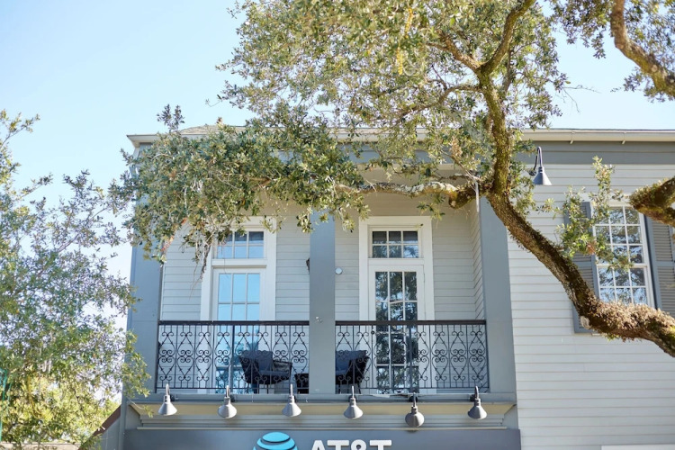 The Irish House - New Orleans, LA