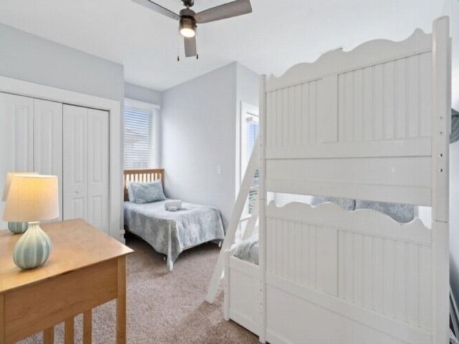 A Shore Thing 2 - Oceanfront And Pet Friendly Home - See The Sunrise, Hear The Waves, Feel The Breeze - Large Oceanfront Balcony 6 Bedroom Townhouse By Redawning - North Carolina