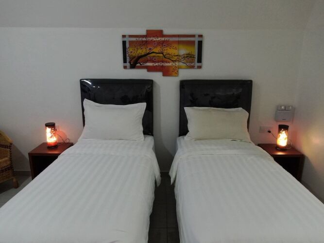 Madu Tiga Beach & Resort - Bintan Island