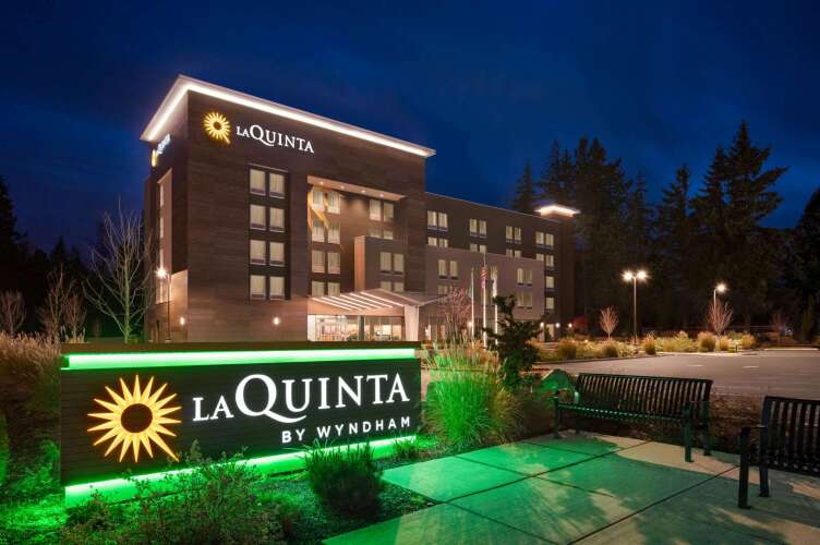 La Quinta Inn & Suites By Wyndham Marysville - Snohomish, WA