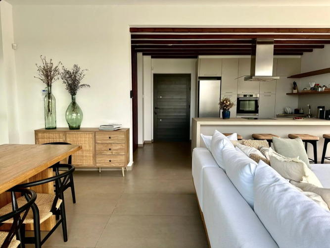 Lora Pearl Luxury Villa By Louis Hotels - Паралимни