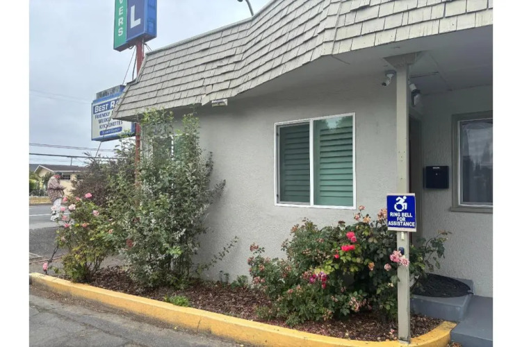 6 Rivers Motel - Fortuna, CA