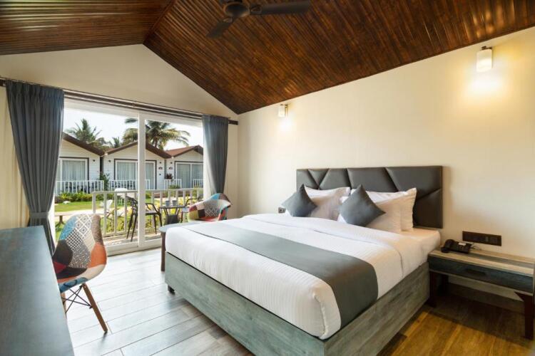 Stone Wood Beach Resort And Club - Anjuna