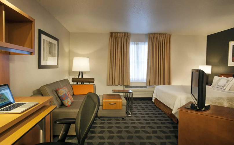 Towneplace Suites Marriott Dulles Airport (Newly Renovated) - Reston, VA