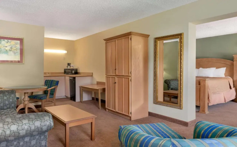 Developer Inn & Suites Airport Jax, A Baymont By Wyndham - Jacksonville, FL