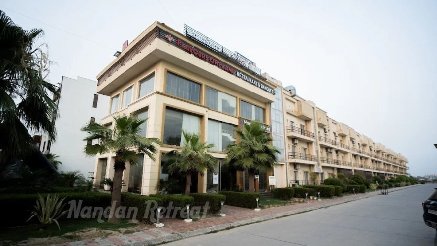 Nandan Retreat - Vrindavan