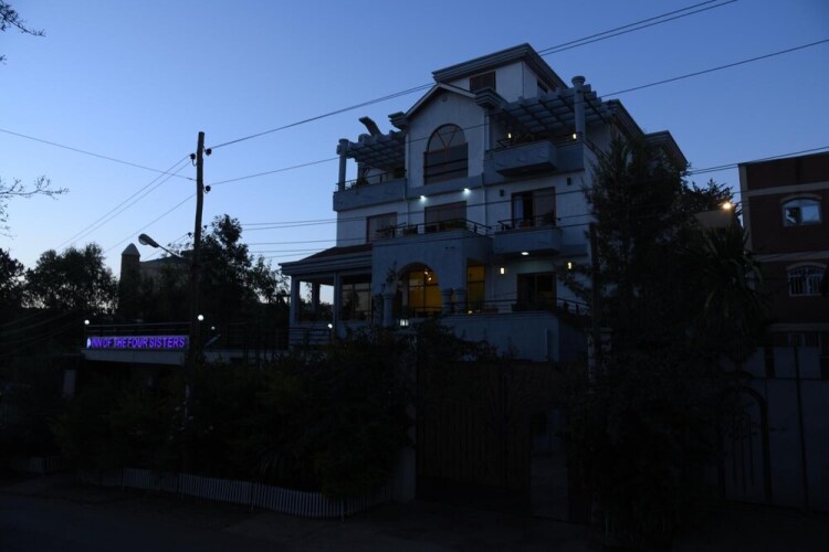 Inn Of The Four Sisters - Gondar