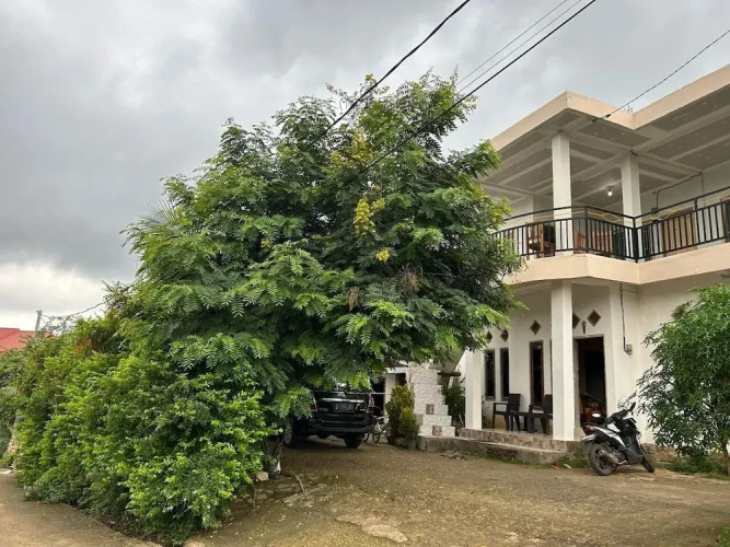 Four-g Homestay - Labuan Bajo