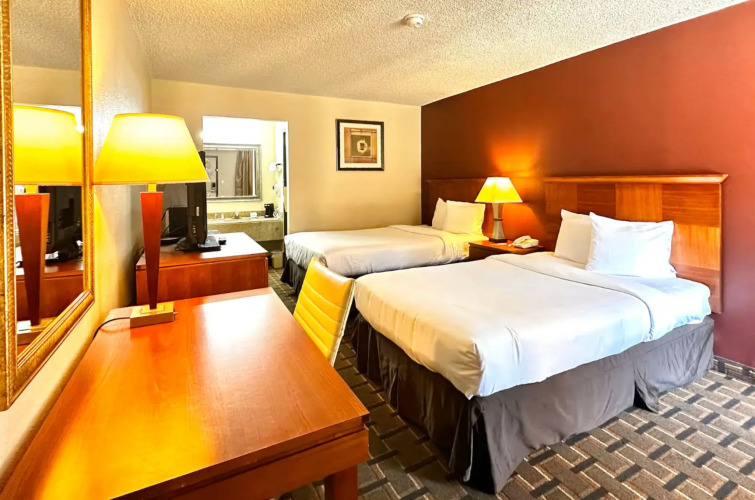 Days Inn & Suites By Wyndham Bossier City - Shreveport, LA