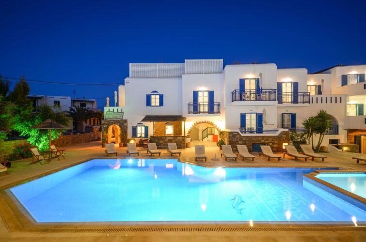 Agios Prokopios Hotel - ナクソス島