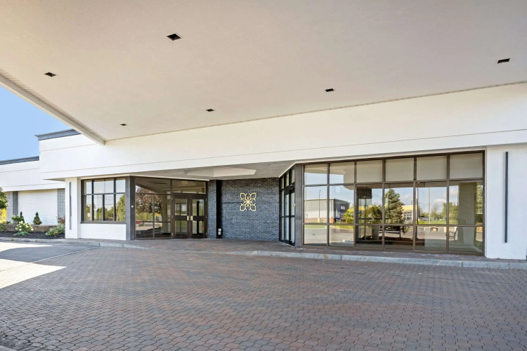 The Lux Hotel & Conference Center, Ascend Hotel Collection - Seneca Falls, NY