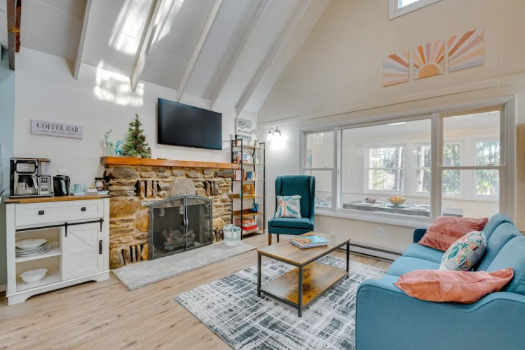 Arrowhead Lake Access: Cabin W/ Resort Amenities - Arrowhead Lake, PA