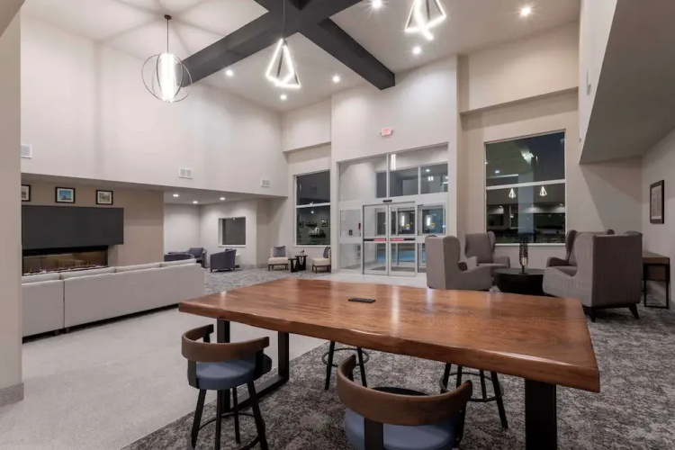 Grandstay Hotel & Suites - Des Moines, IA