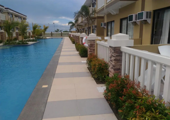 Aquamira Resort & Residence - Cavite City
