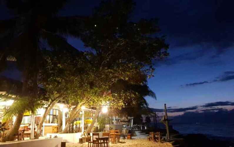 Reddoorz Plus Evangeline Beach Resort - Pagudpud