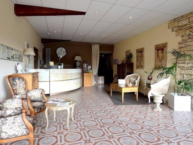 Hôtel Le Manoir - Apt