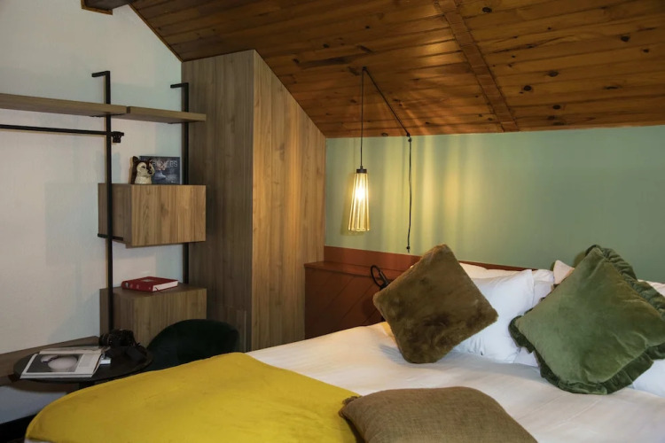 Isko Basecamp & Hotel - Laruns