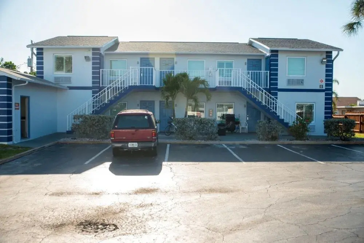 Atlantic Inn - Satellite Beach, FL