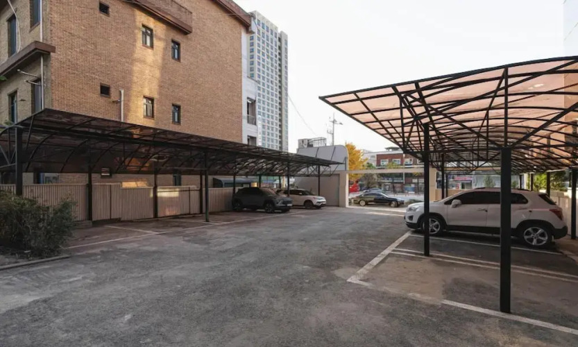 Chuncheon Hound Hotel Namchuncheon Station - 효자2동