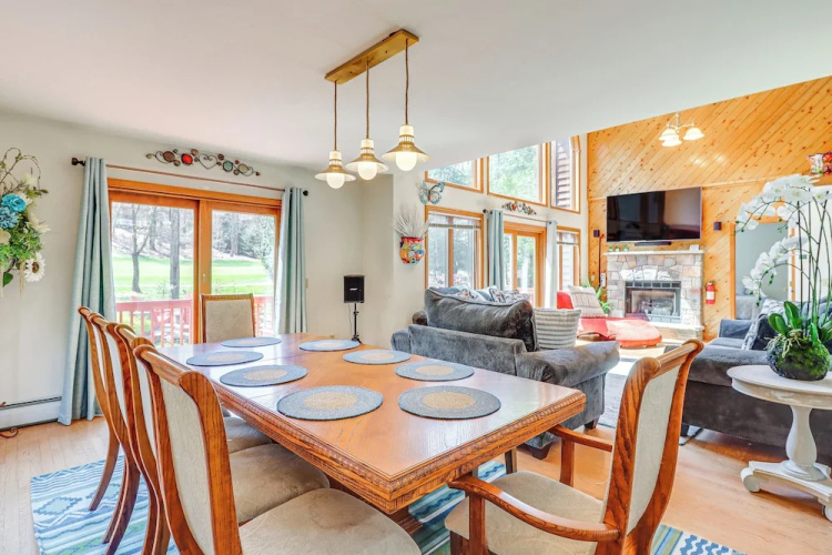 4 Mi To Slopes! Split Rock Resort Home W/ Fire Pit - Arrowhead Lake, PA