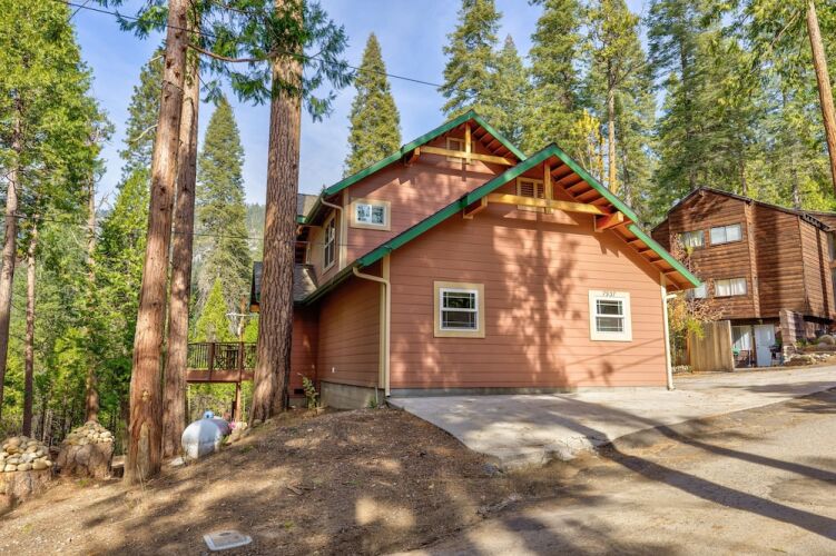 Yosemite Insiders - Wawona, CA